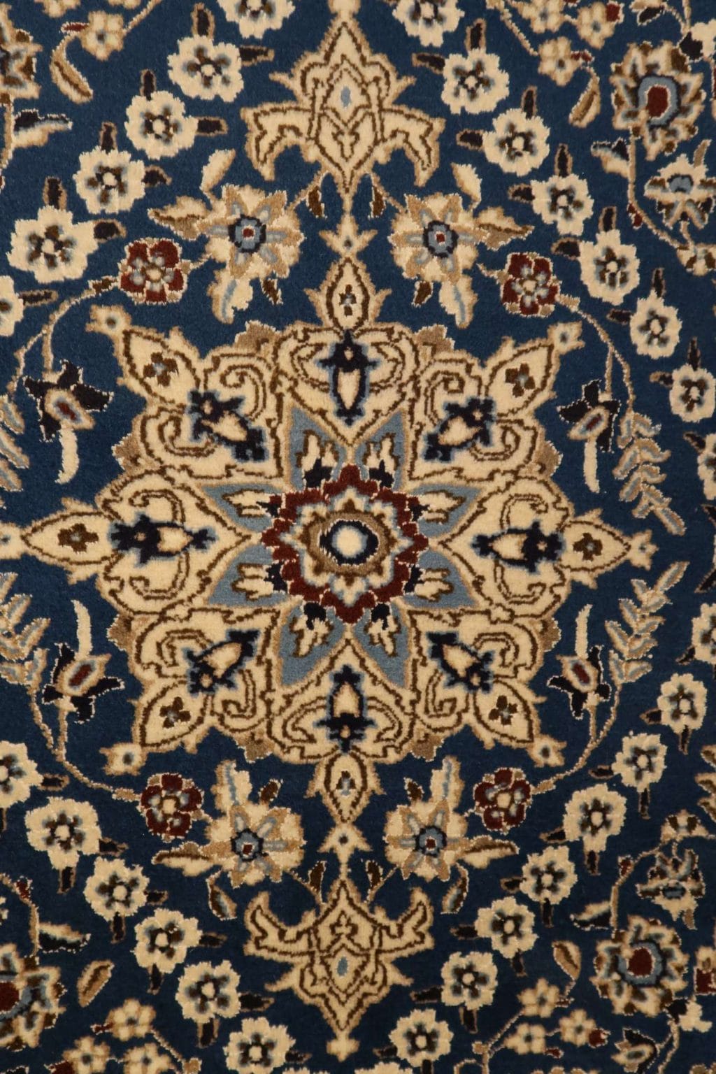 Silk Inlaid Persian Nain Rug | Bijan Rugs
